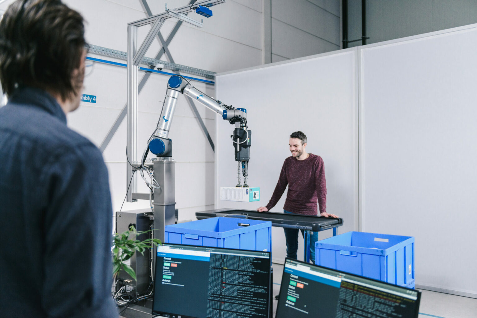 Cobots Explained: Benefits, Costs, and Real-World Applications