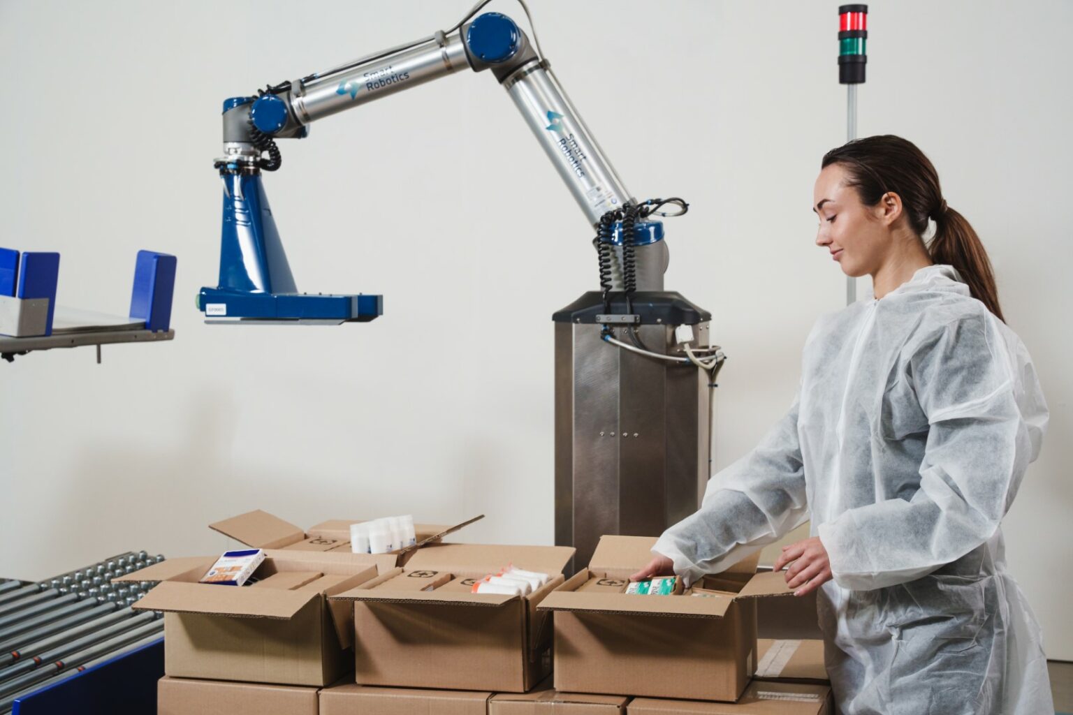 Cobots Explained: Benefits, Costs, and Real-World Applications